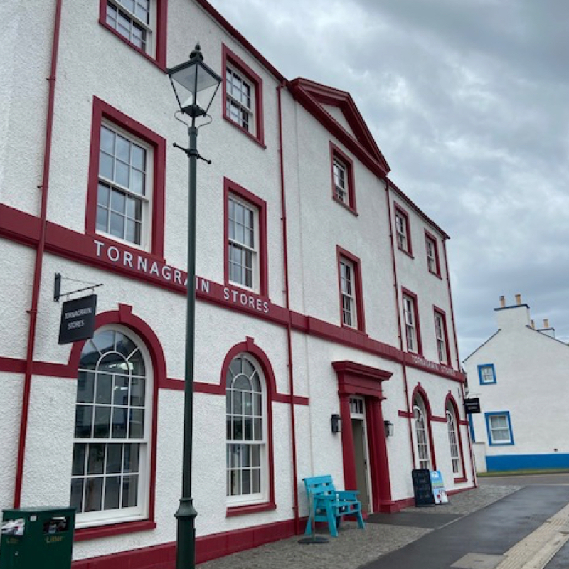 Davie's Mobile Shop | Driving Convenience with Payzone